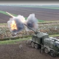 Upgraded 155mm Mobile Howitzer Successfully Tested Before U.S. Army ...