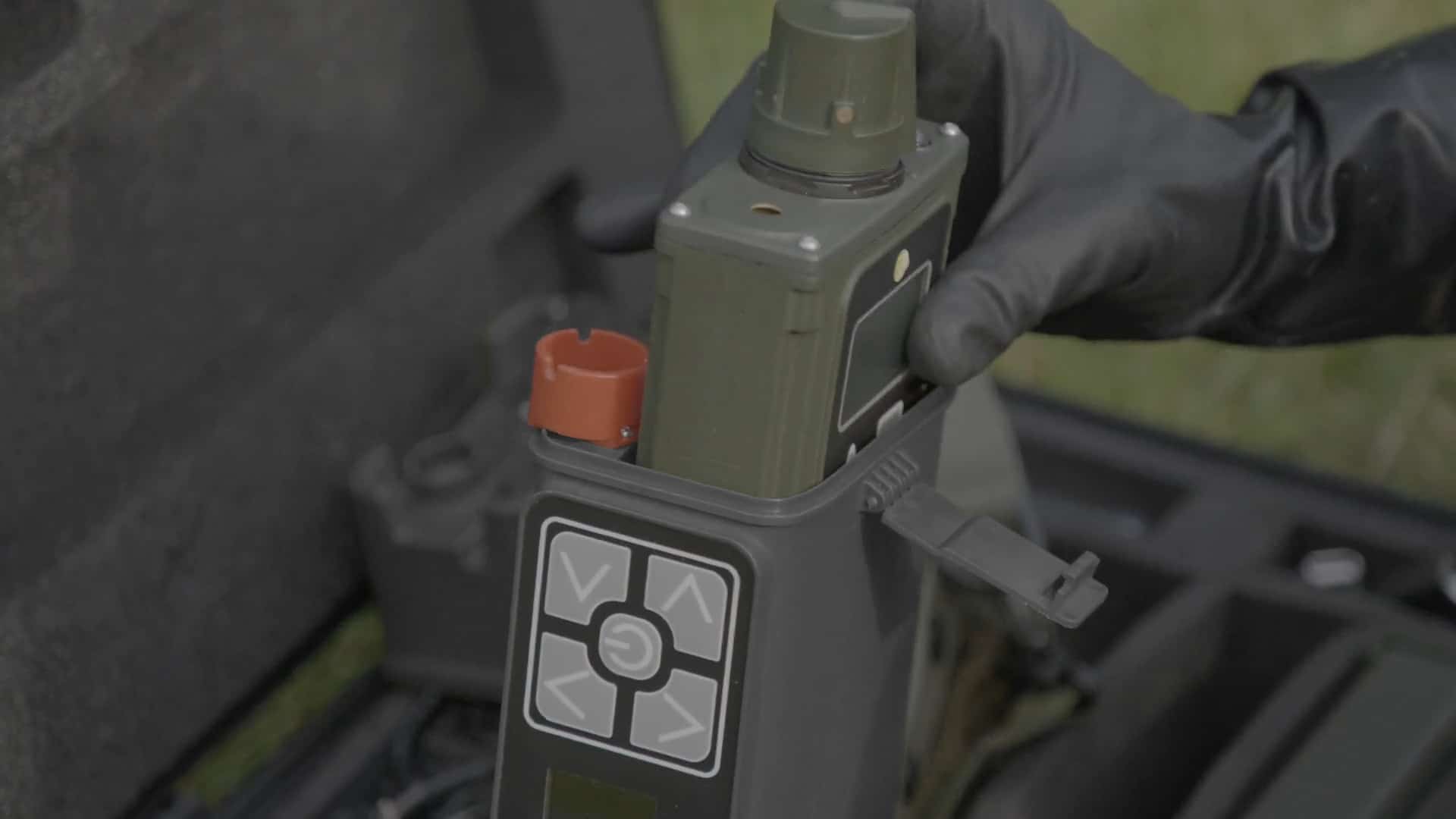 Smiths Detection Device Allows for Mobile Detection of Explosives and ...